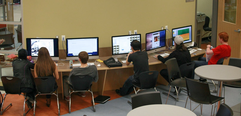 Learning Commons / Library - Dr. Gladys McKelvie Egbert School